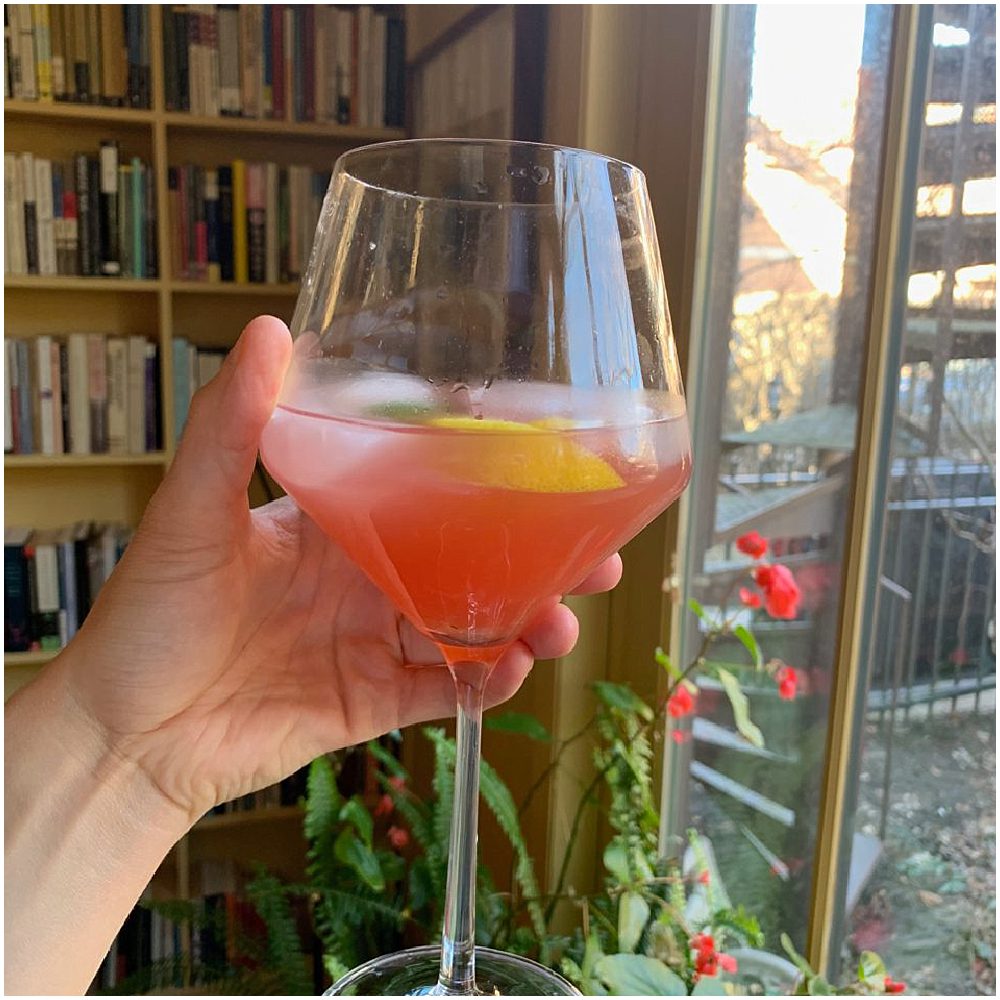 Sweet and Springy Pantone Living Coral Cocktails - Entertaining Company